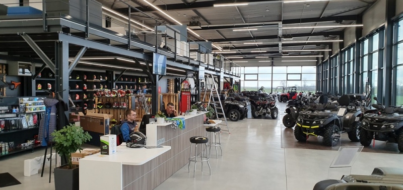 ASP Group v novém sídle: reportáž z Letkova × Motoforum.cz