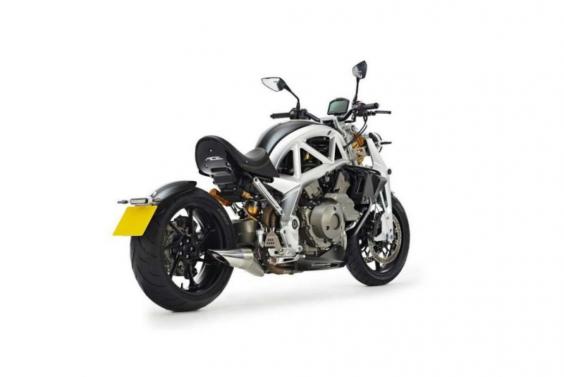 Ariel Ace R: limitovaná edice × Motoforum.cz