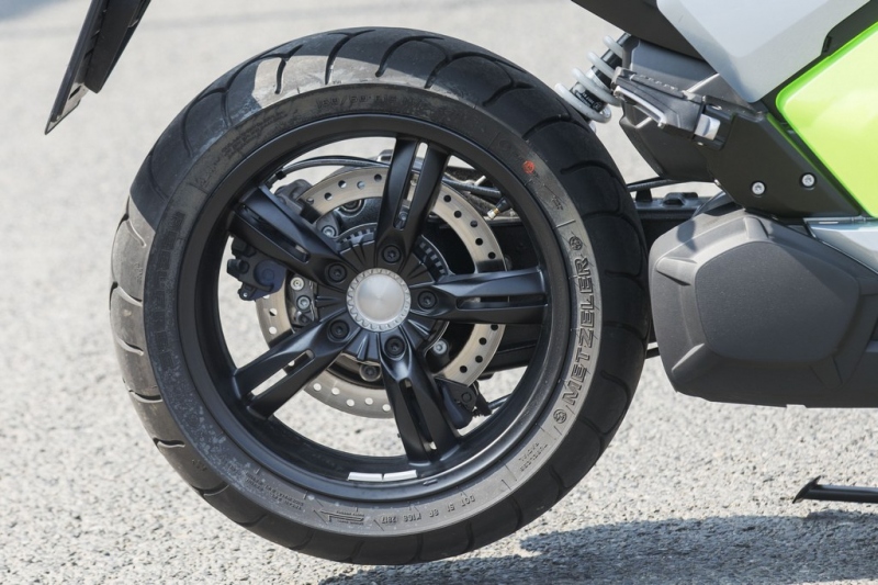 Test BMW C Evolution: německá elektrifikace × Motoforum.cz