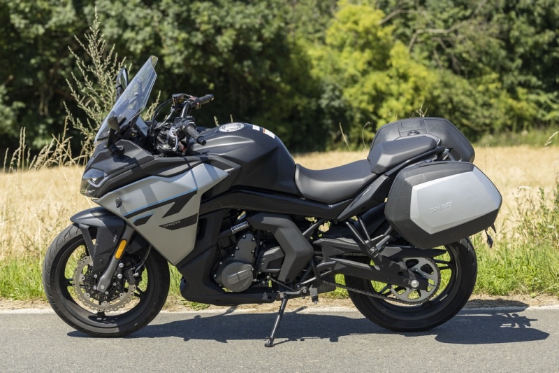 Test CFMOTO 650GT Premium: motorka pro každý den × Motoforum.cz