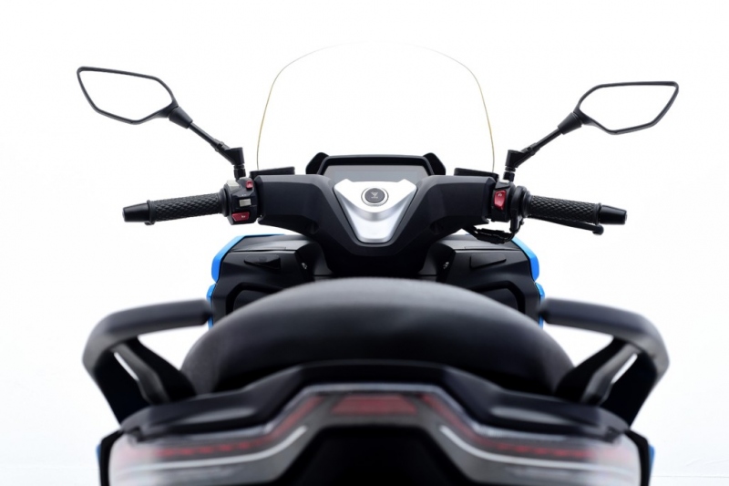 Voge SR4 Max 350: skútr s velkou výbavou × Motoforum.cz