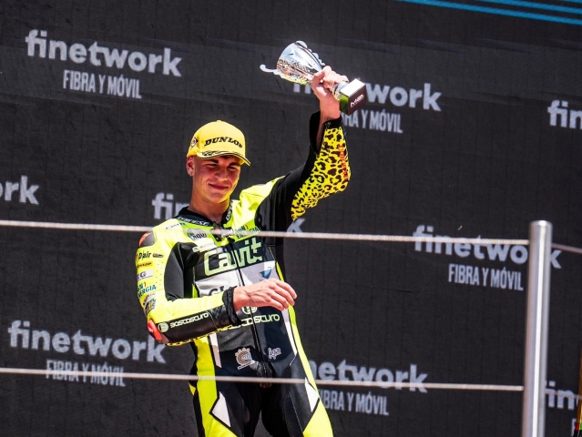 Surra za Forward, Ramirez za American Racing × Motoforum.cz